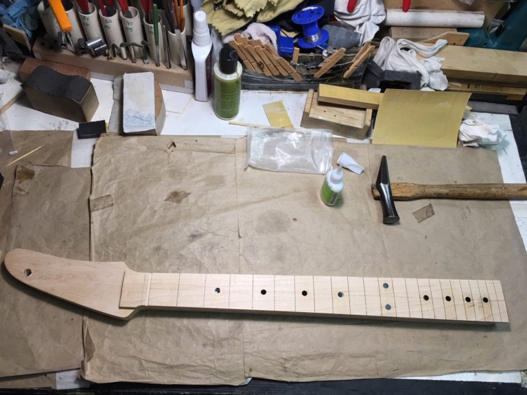 Performance Guitar – Building Custom Guitars Since 1976